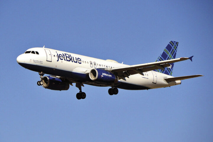 Retired JetBlue Pilot to Address Aero Club – Sun Lakes Splash